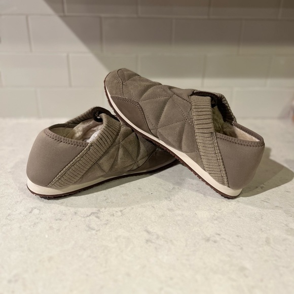 Teva | Shoes | Tevas Reember Plushed Mens | Poshmark